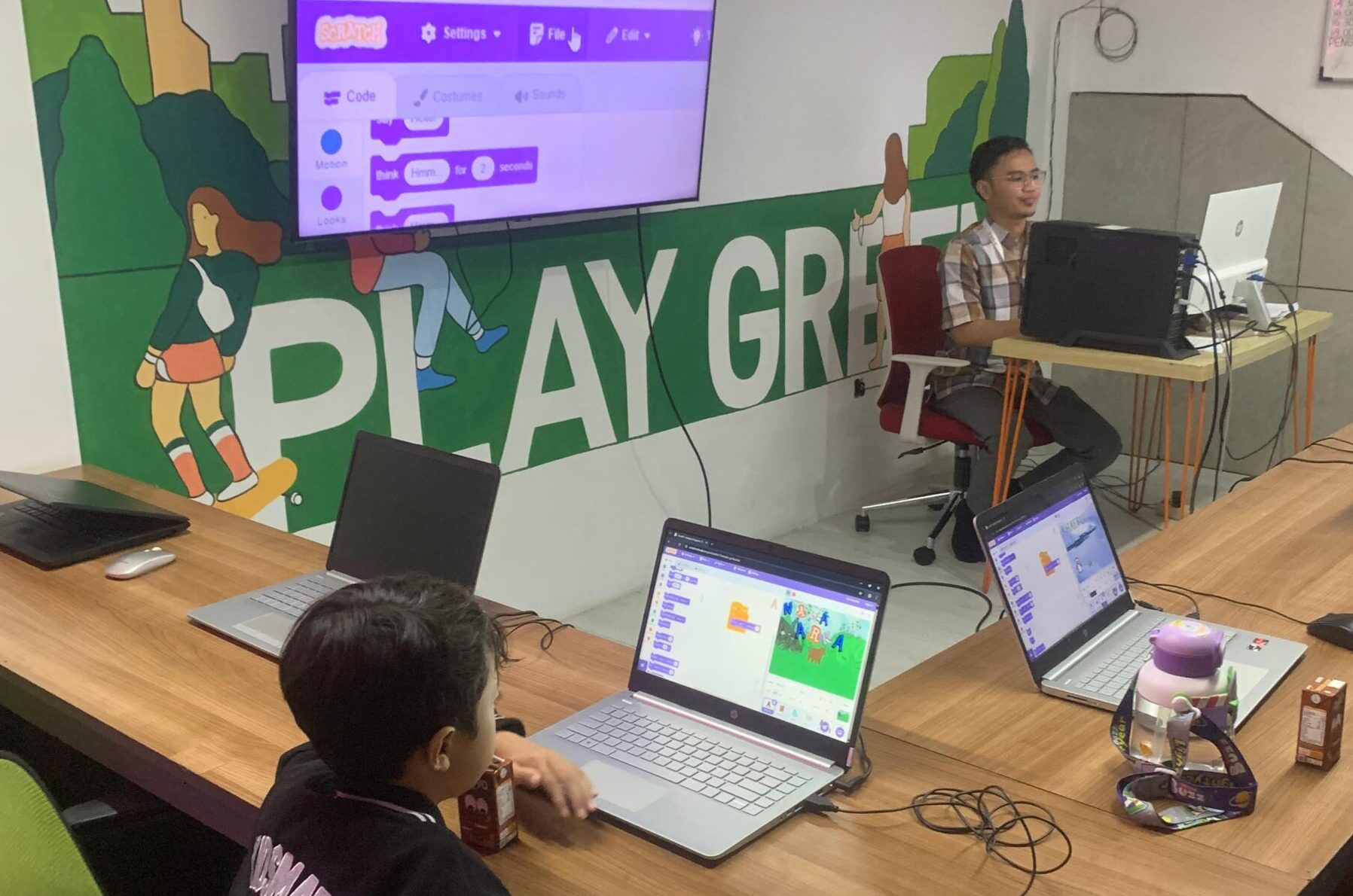 Sekolah Dasar Akan Bekerja dengan Teknologi - Coding for Kids Teens